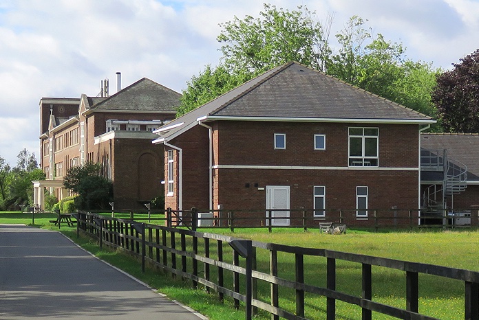 RCVS extends conditional accreditation of Cambridge veterinary degree ...